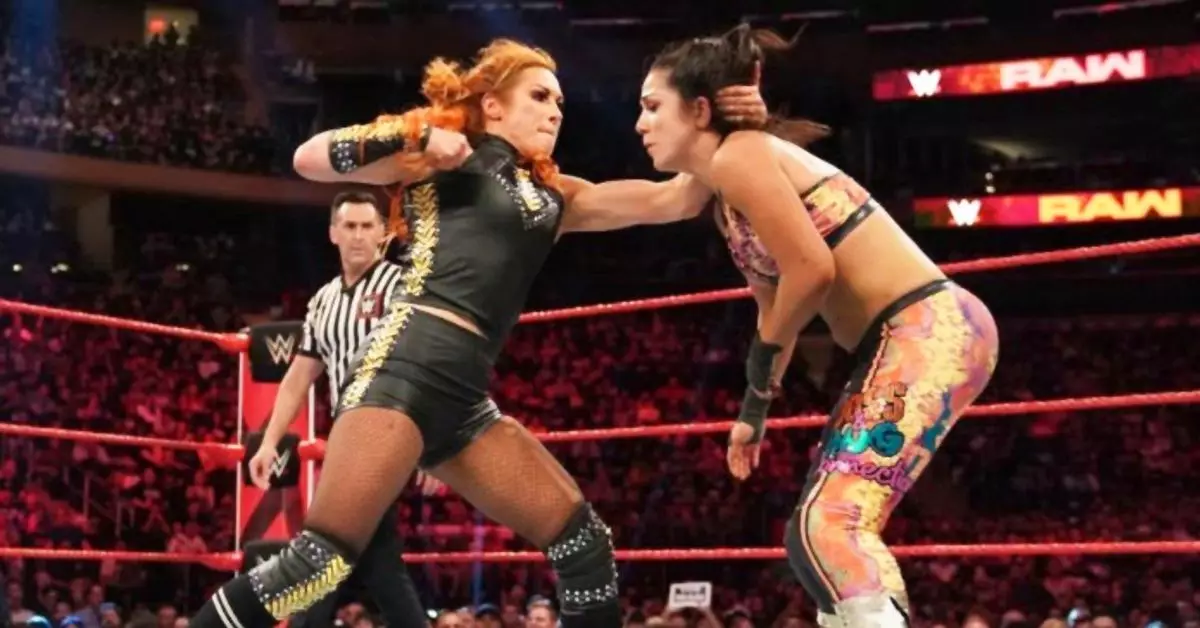 Zithunzi 20 Za Becky Lynch Zomwe Zipanga Bayley Kukhala Wobiriwira Ndi Kaduka 12008_0