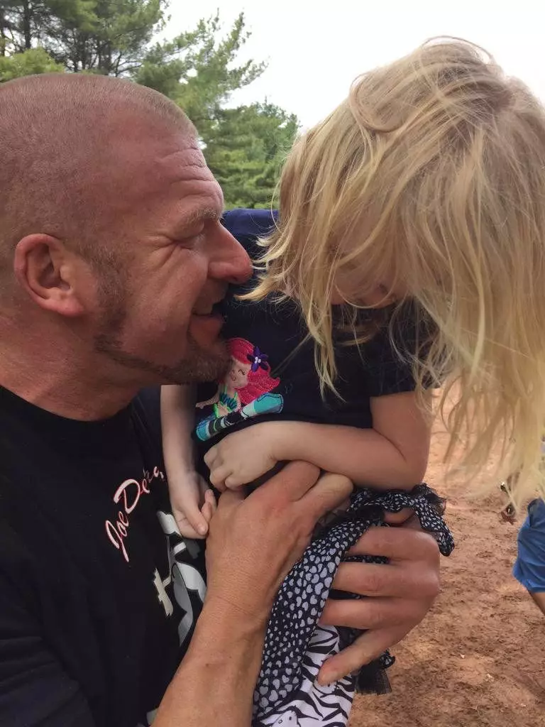 16 WWE Stars Who Are Total Softies Behind The Scene (+4 Who Sinn Net) 12030_13