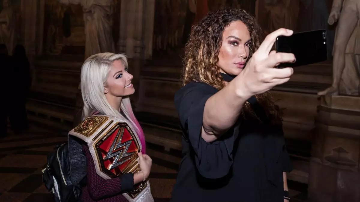 15 WWE Divas جيڪي استعمال ڪن ٿا جعلي نالو (+ 5 جيڪي اصل ۾ پنهنجو اصل نالو استعمال ڪن ٿا) 12032_13