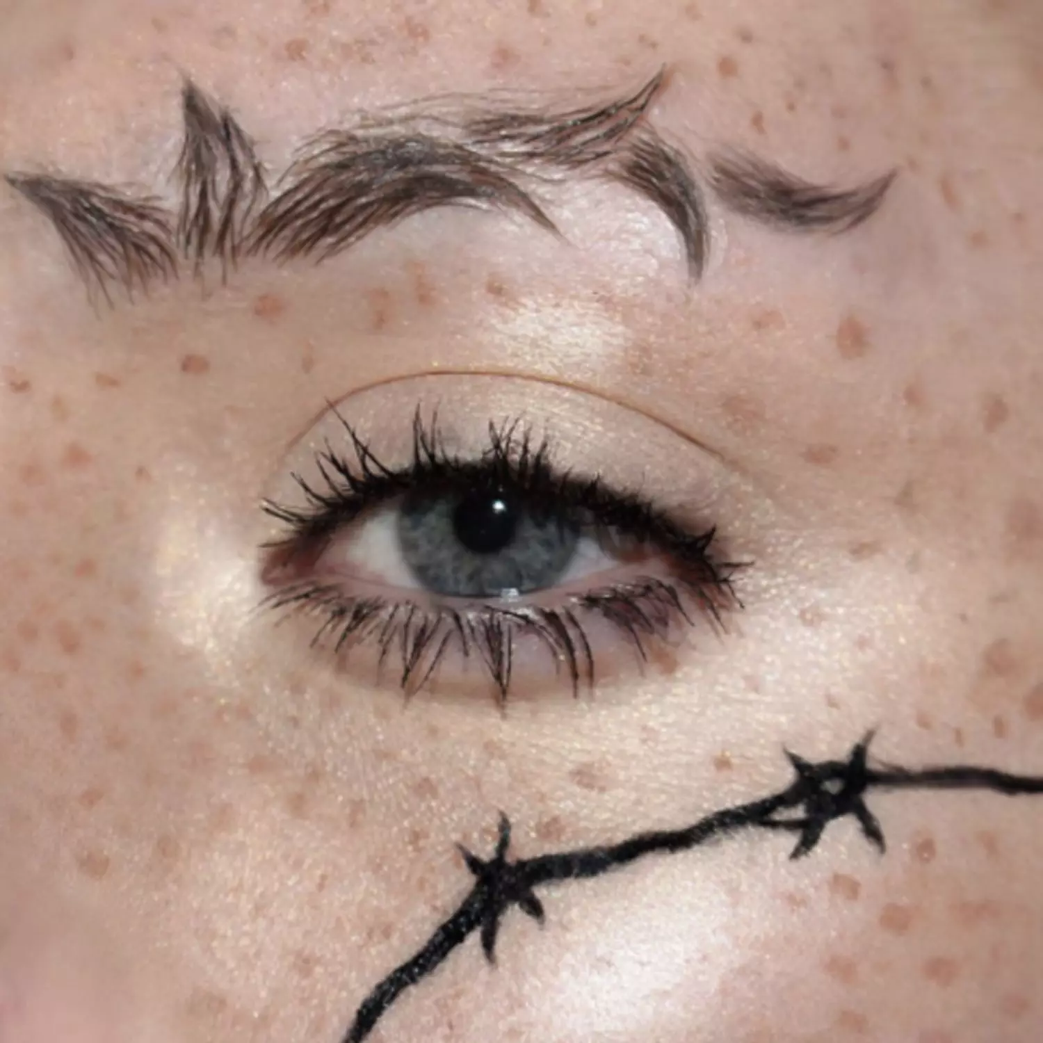 Cejas branqueadas e outras 19 tendencias que deberían manterse en 2018 13148_16