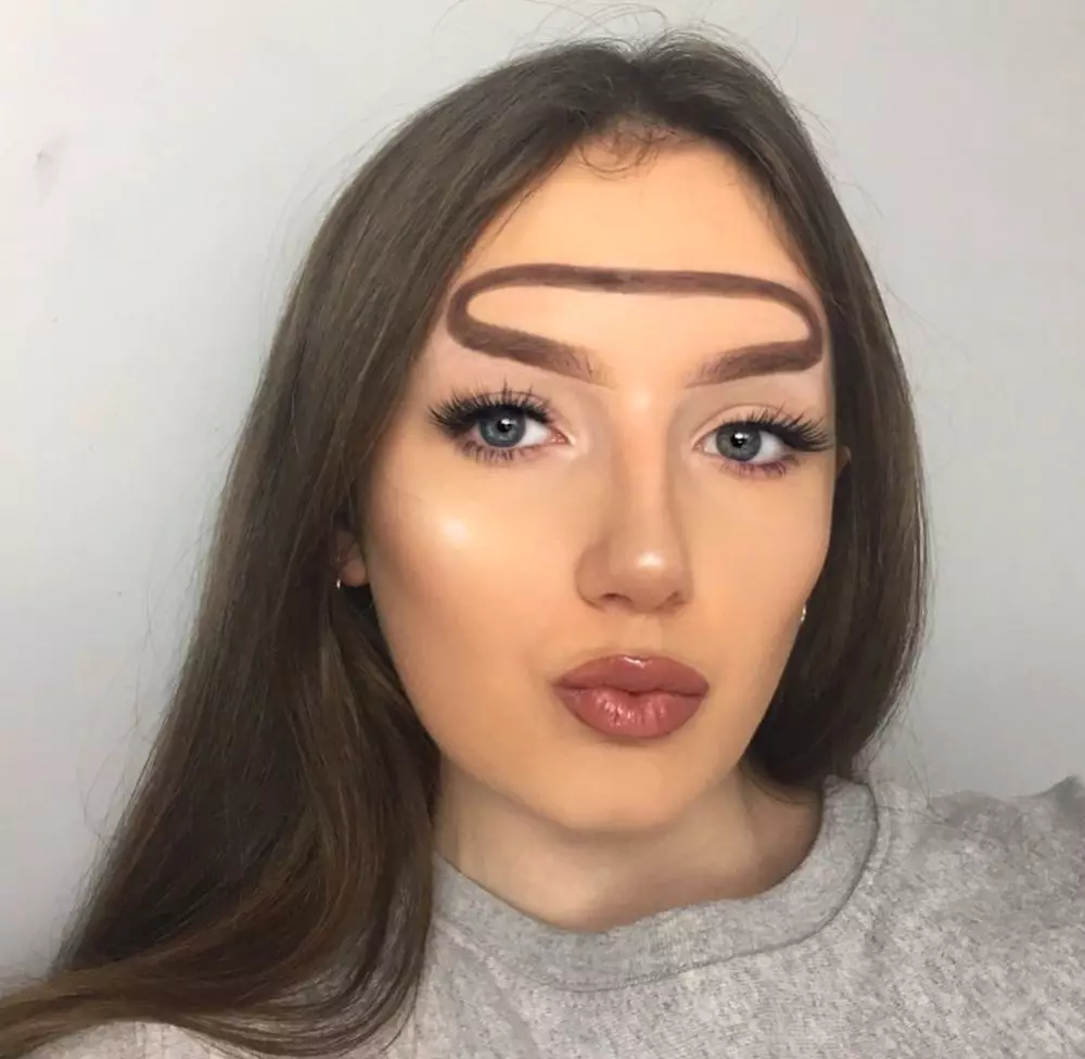 Bleached Brows & 19 andere Trends, die 2018 bleiben sollten 13148_18