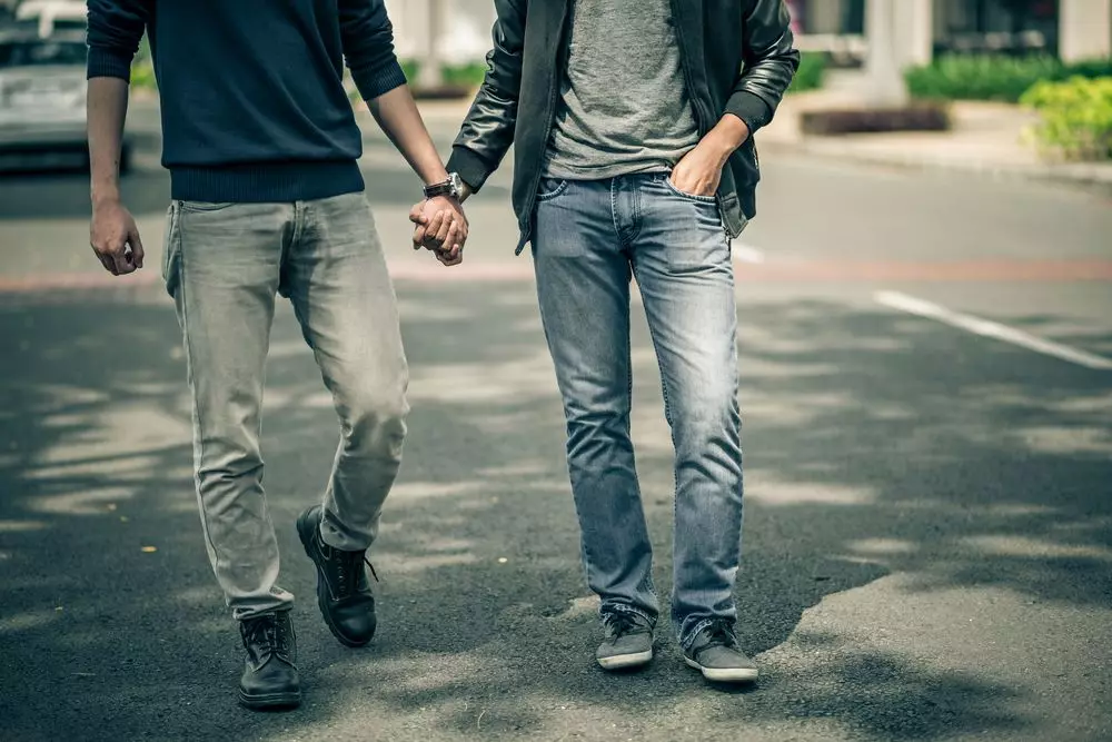 Echiche Ụgha 12 LGBT Anyị nọ ebe a iji kpochapụ 14998_6