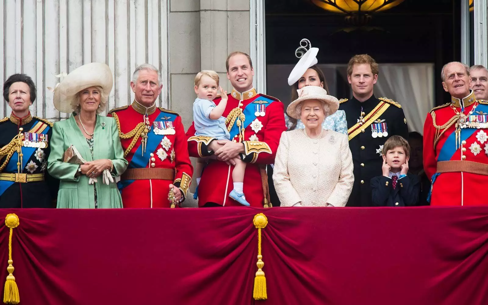 Duistere geheimen waarvan de koningin nooit wil dat de wereld het weet 17491_16