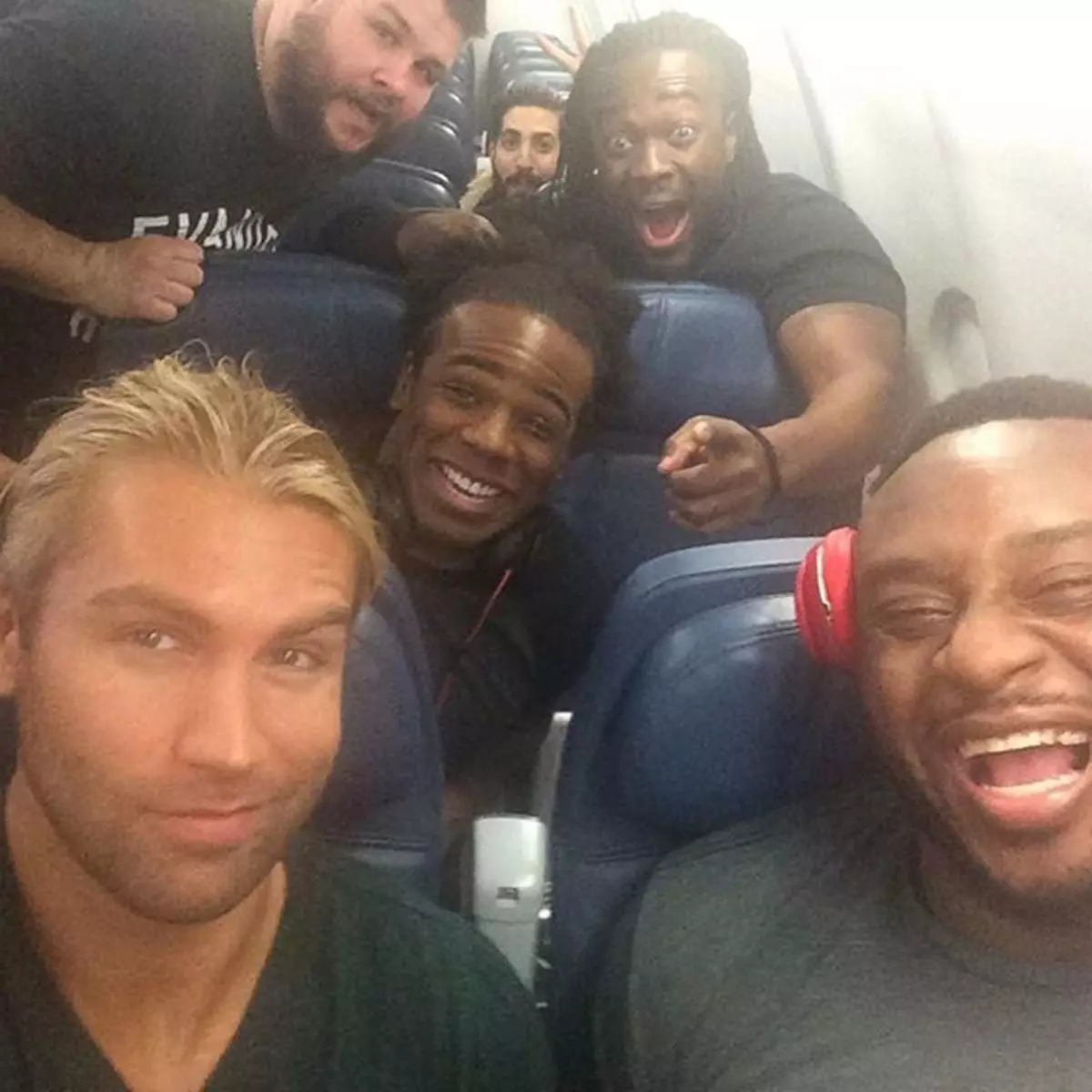 Selfie 22 mpanao ady totohondry izay tsy nankasitrahan'i Vince McMahon sy Triple H 2052_10