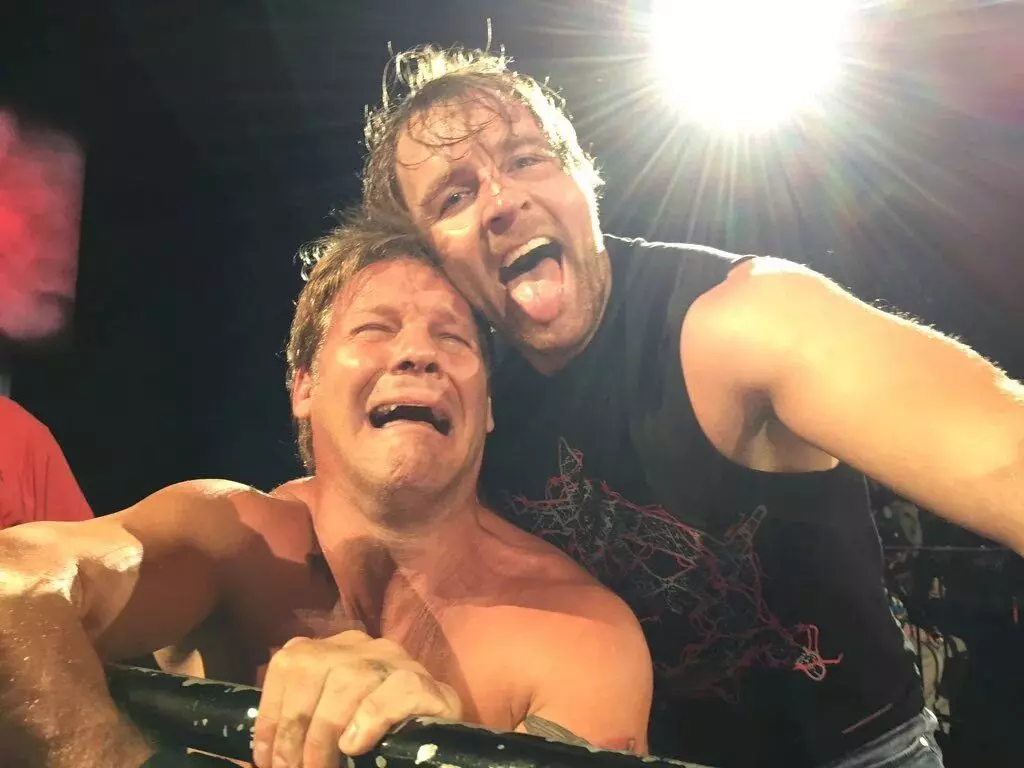 Selfie 22 mpanao ady totohondry izay tsy nankasitrahan'i Vince McMahon sy Triple H 2052_12