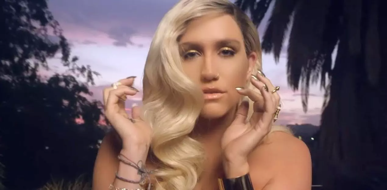 Kesha 10 enimvaadatud muusikavideot YouTube'is (ja nende vaatamiste arv) 2553_5