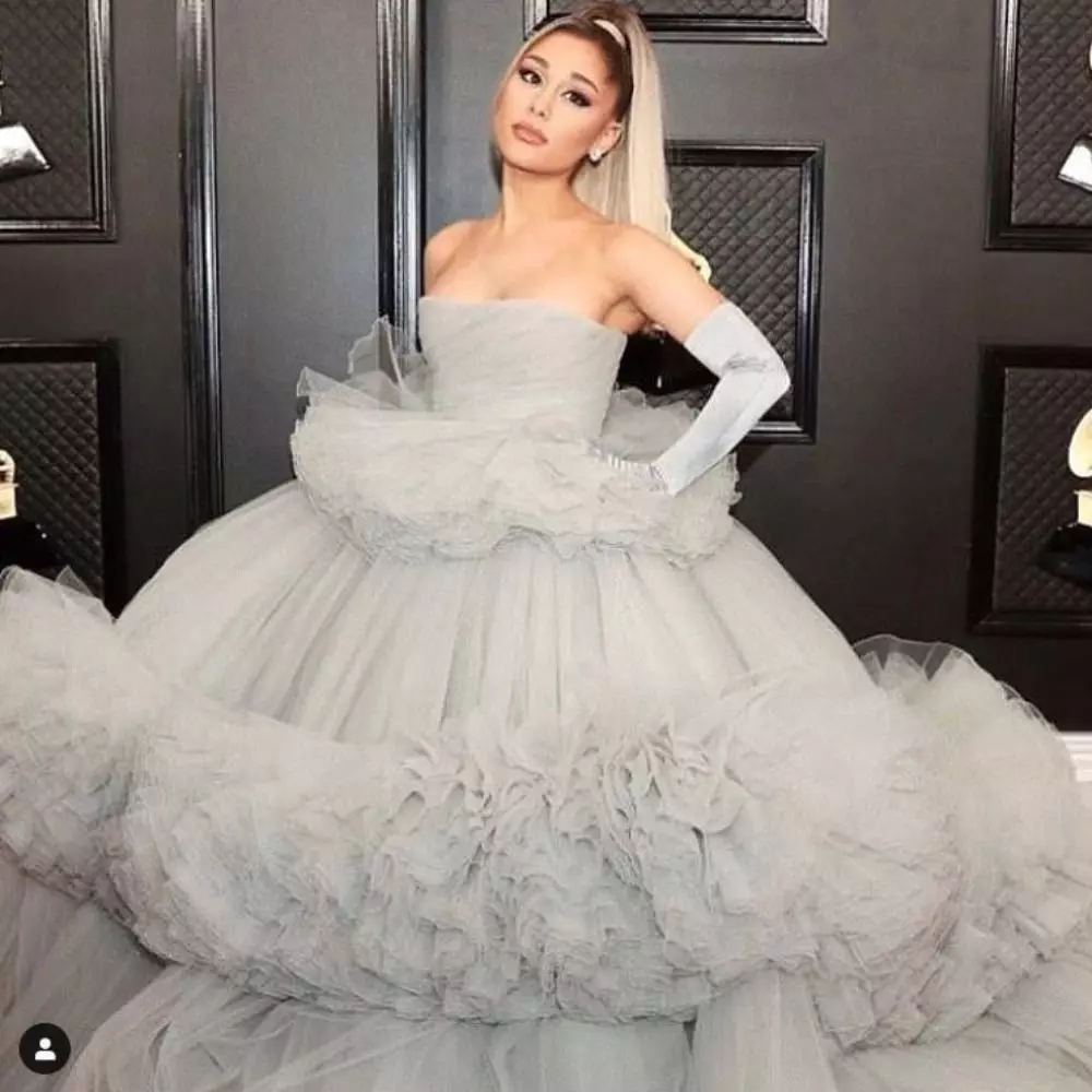 Iifoto ezili-10 ezisuka ku-Ariana Grande's Instagram Ezenza Simthande Ngakumbi 3148_3