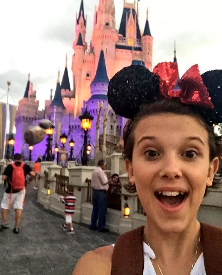 15 coisas que você não sabia sobre a estrela de 'Stranger Things' Millie Bobby Brown 3296_8