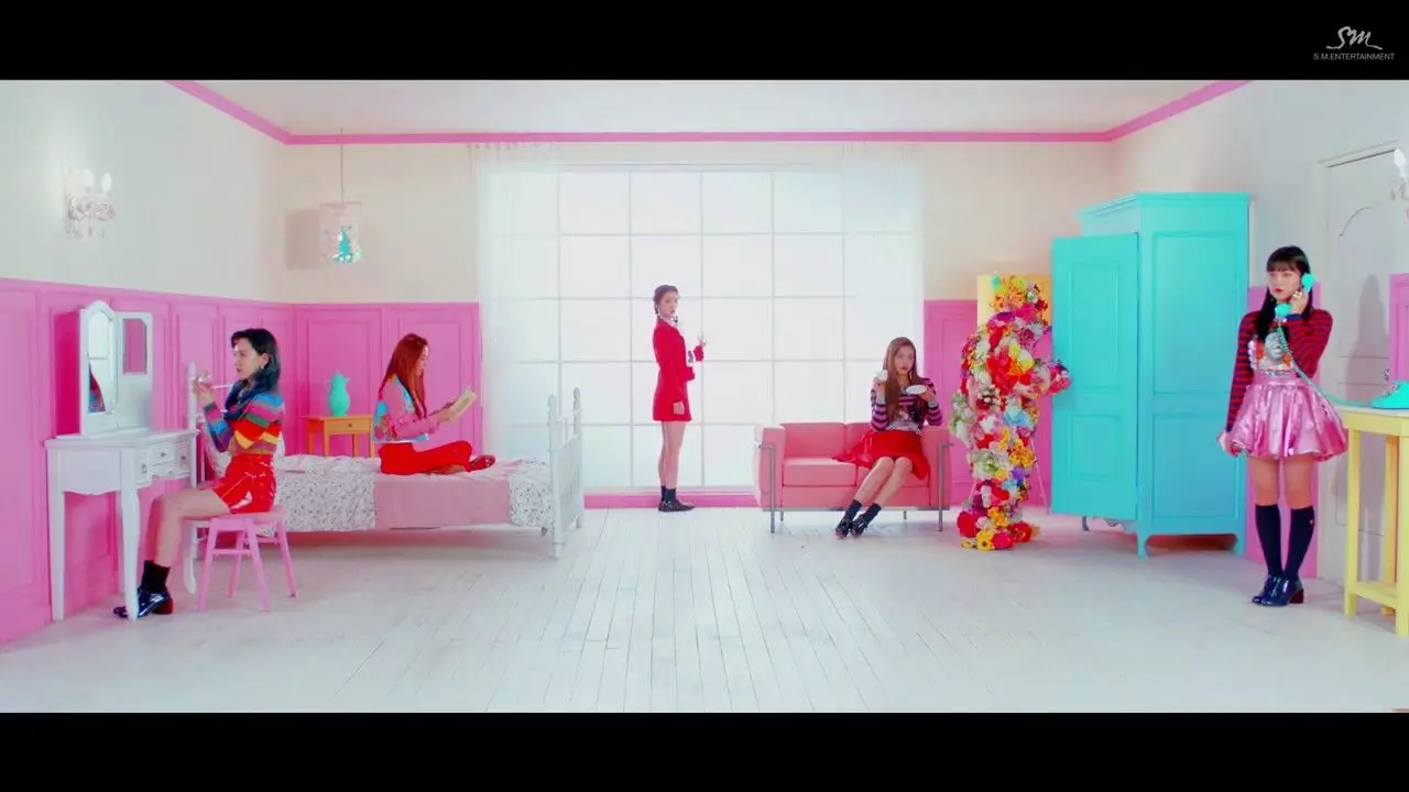 Red Velvet: 10 Meescht Stylesch Musek Video Momenter 4619_5