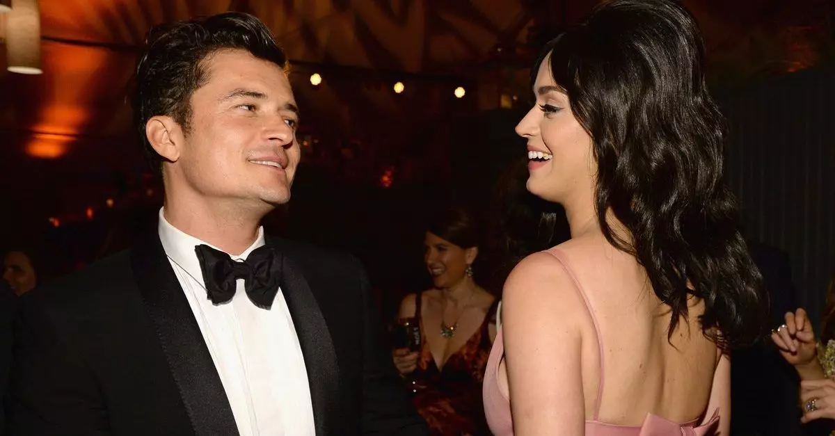 Katy Perry & Orlando Bloom نىڭ تۆۋەن ئاچقۇچلۇق مۇناسىۋىتى: بىلىشكە تېگىشلىك 20 ئىش 4923_2