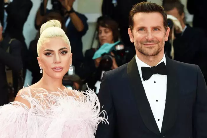 20 Kialoj La Rilato de Lady Gaga & Bradley Cooper Faras Nian Korojn Fandiĝi 5367_17