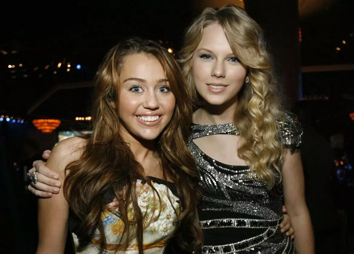 10 Postingan Miley Cyrus Yang Membuat Kami Mencintainya (+ 10 Dia Seharusnya Tidak Memposting) 5639_15