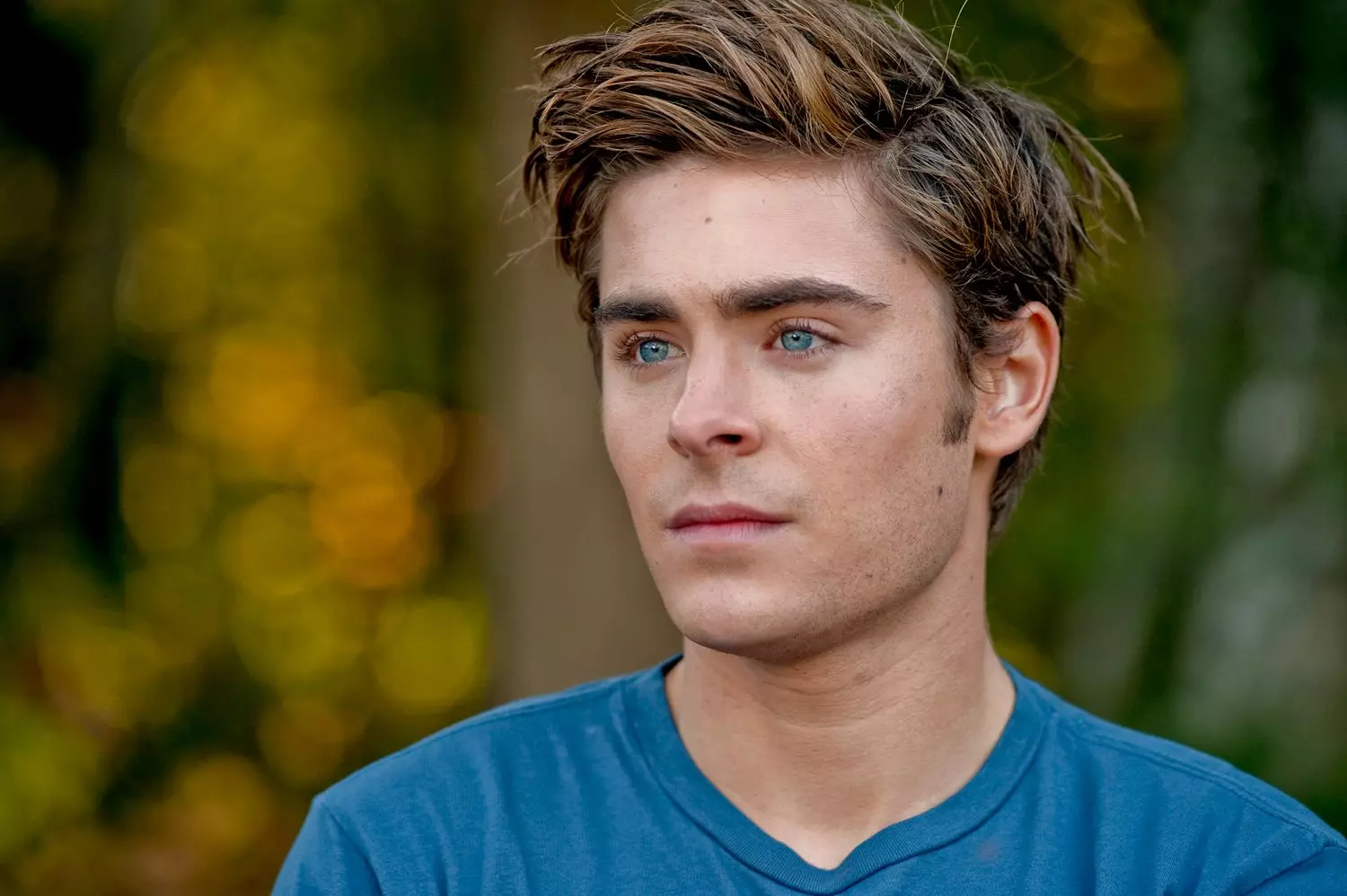 High School Musical To Ted Bundy: 23 Photos of Zac Efron's Evolution to Manhood 6043_13