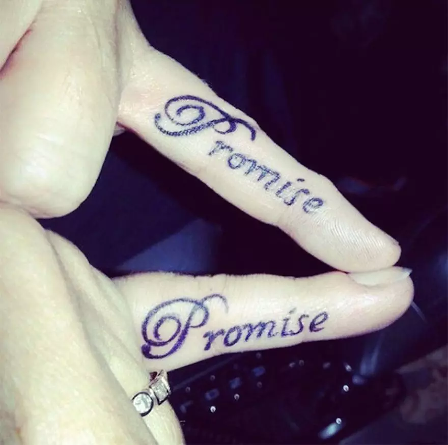 His & Hers: 20 Couples Tattoo na Makakasama ni Boo 6579_8