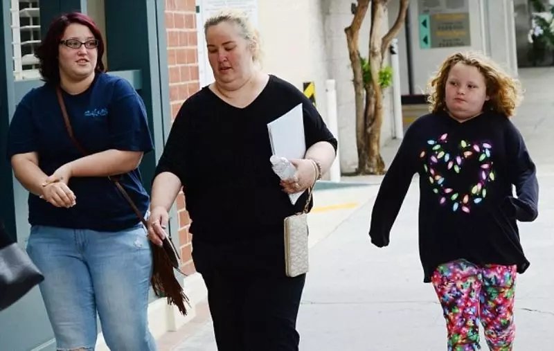 Here Comes Honey Boo Boo: 20 fatti su Mama June nel 2019 6611_7