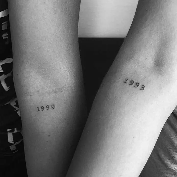 25 Minimalismaj Tatuaj Ideoj Por Knabinoj Kiu Volas Teni Ĝin Klasika Kaj Malvarmeta 6839_8