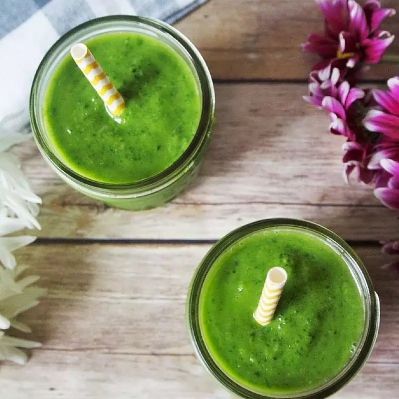 Green Smoothies: រូបមន្តចំនួន 20 ដែលគ្រប់គ្នាប្រាកដជាចូលចិត្ត 7047_16