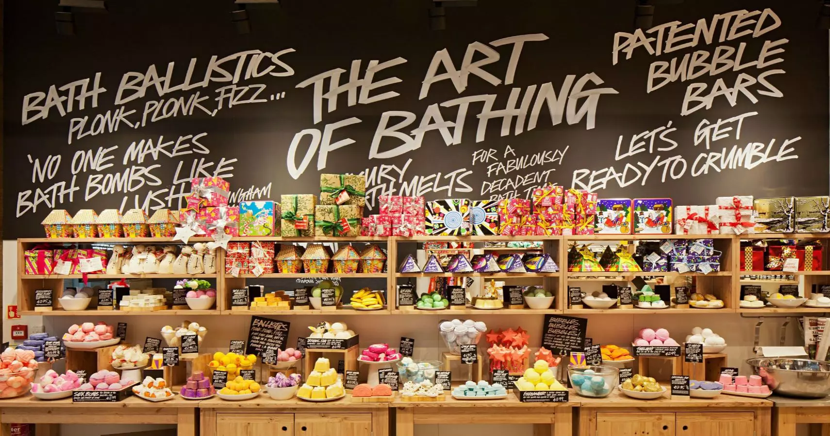 Lush wird eine solide Foundation-Reihe mit 40 Farbtönen (und ohne Verpackung) herausbringen 7278_0