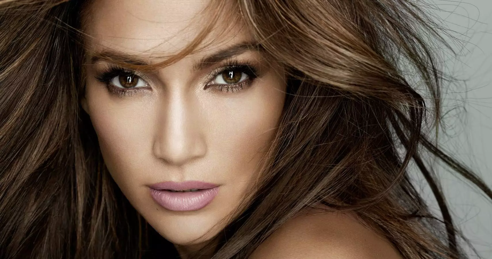 Jennifer Lopez က More.com က ပိုနည်းတယ်လို့ ပြောပါတယ်။ 7407_0