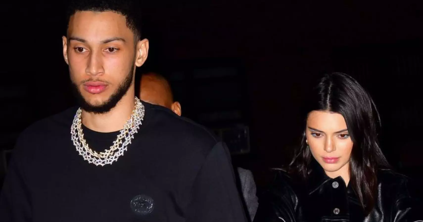 UKendall Jenner kanye noBen Simmons Show PDA On Date Night 7441_0