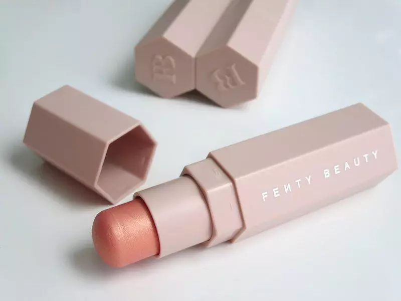 20 de blush-uri care oferă culoarea perfectă și 5 care dezamăgesc (conform recenziilor Sephora) 7999_23