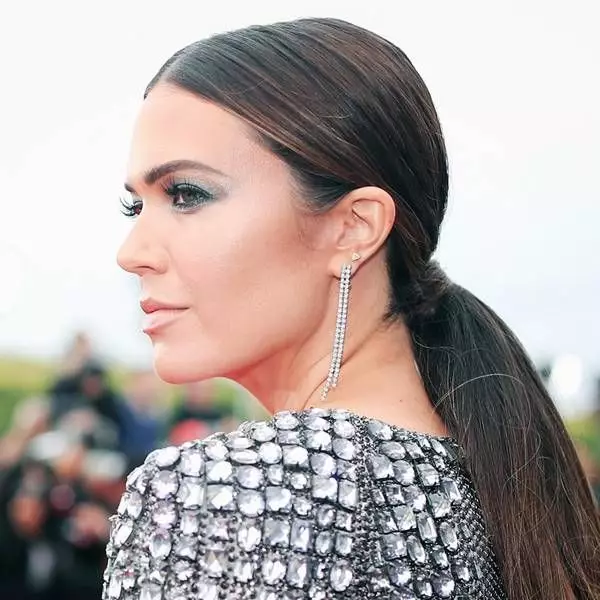 25 Celeb Ponytail Iddien déi souguer Noobs kënnen nei erstellen 8129_17