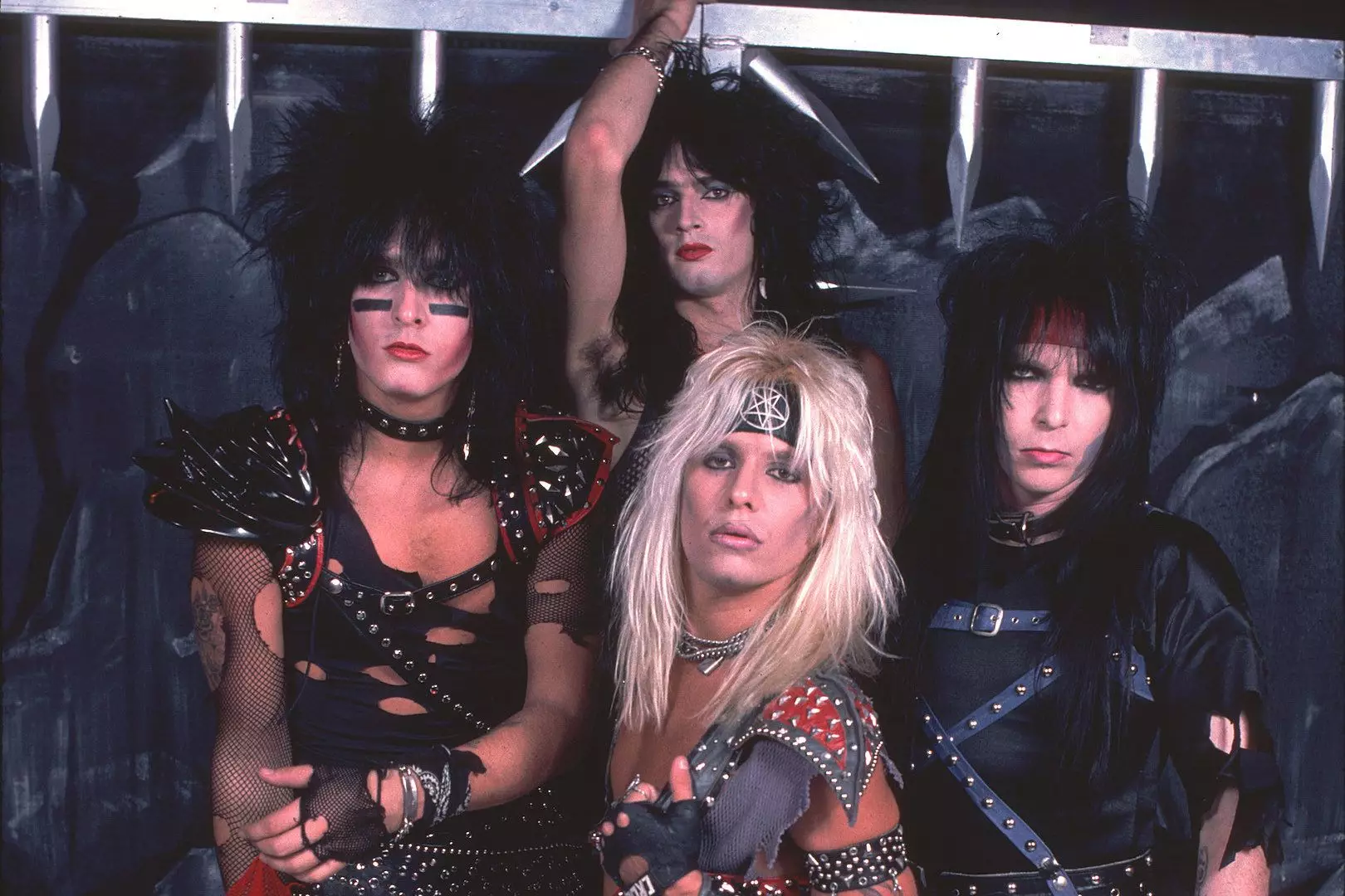 Album Berkeuntungan Tertinggi Sepanjang Masa Mötley Crüe, Peringkat 818_4