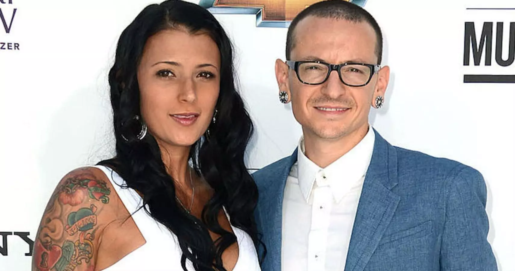 La vídua de Chester Bennington, Talinda, està compromesa dos anys després de la seva mort 8340_0