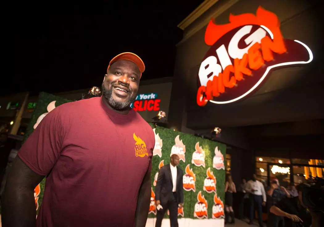 20 fotos do que Shaquille O'Neal está fazendo com seus US $ 400 milhões 9396_17