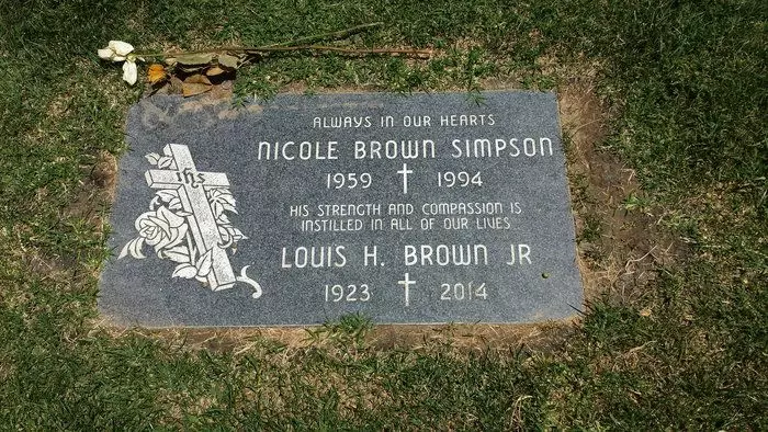 Fotot e Jetës së Nicole Brown Simpson para vrasjes së saj 9853_14